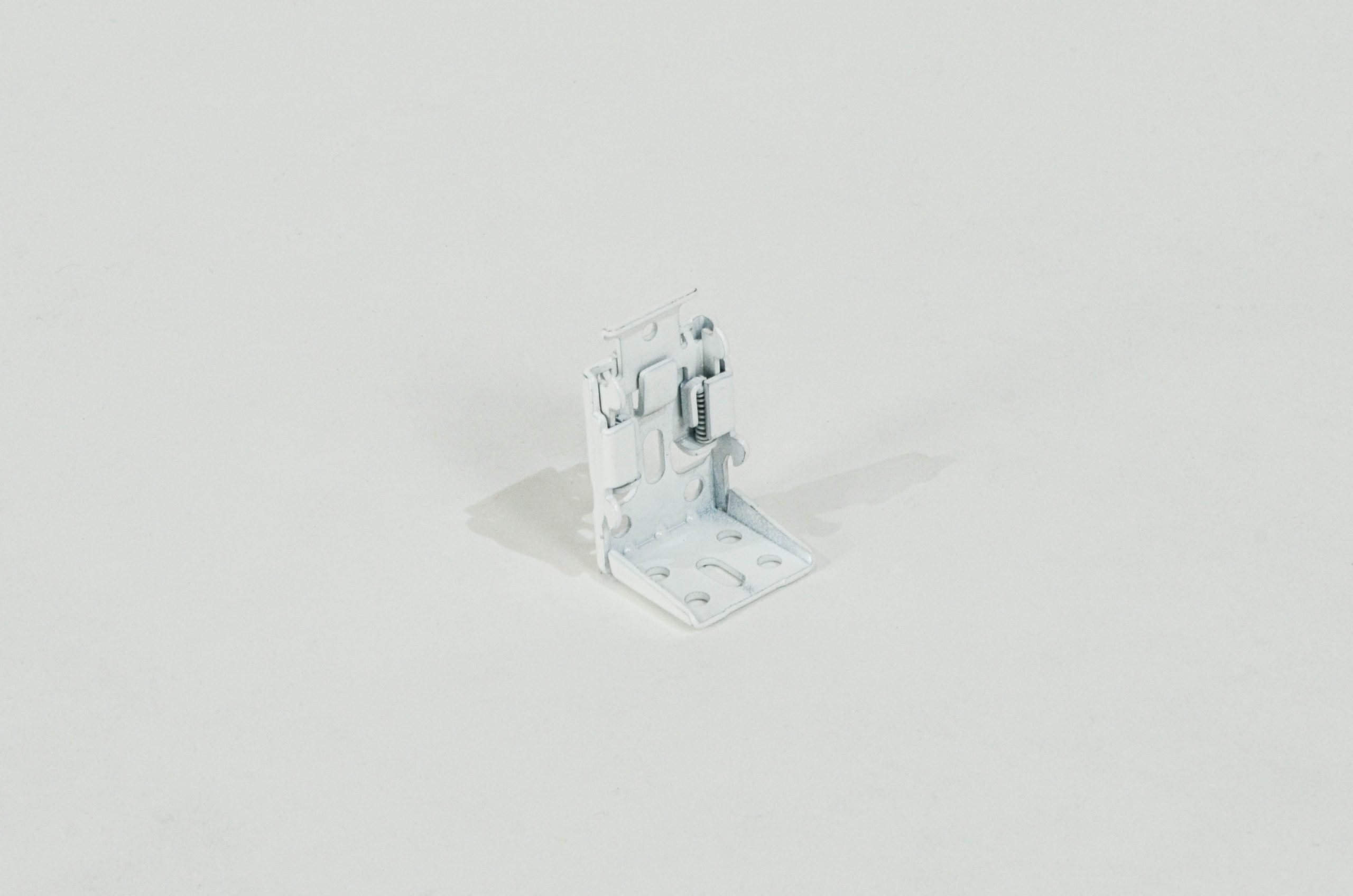 L-TYPE CLIP LOCK BRACKET (TO SUIT FLAT TOP TRACK) - Kool Pelmet