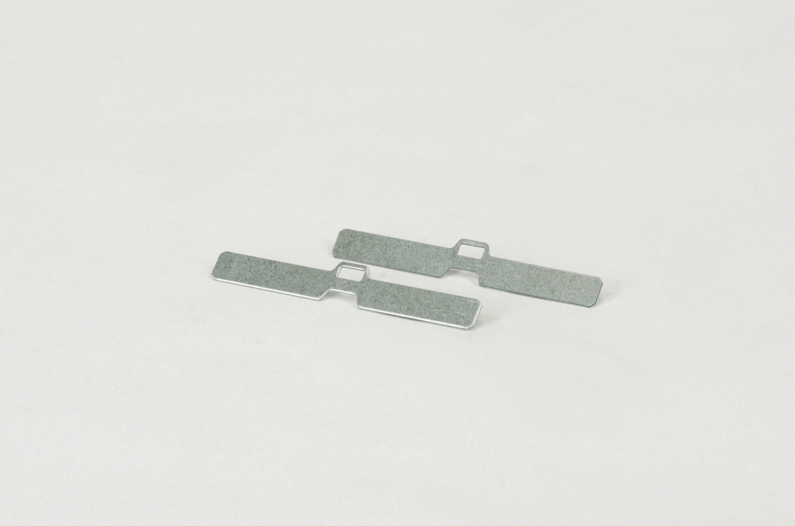 HOLE HANGER - Kool Pelmet