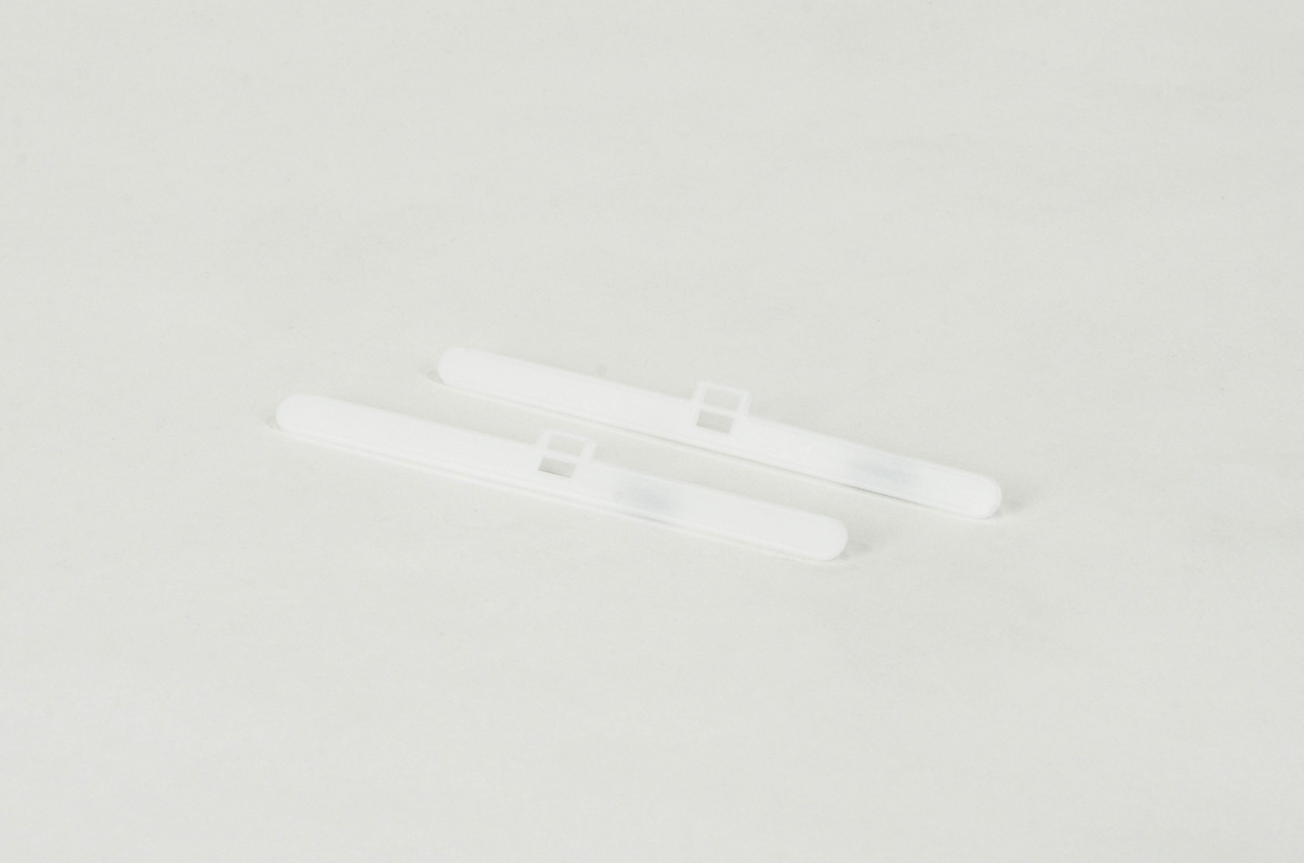 HOLE HANGER - Kool Pelmet